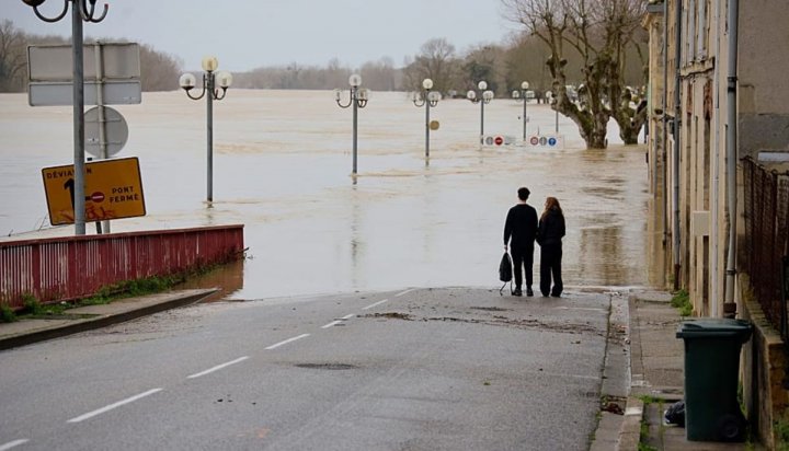 France on red alert: Storm Pedro batters southwest following record 35 ...