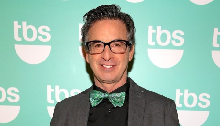 Here's what 'Lizzie McGuire' alum Jake Thomas said about on screen dad ...