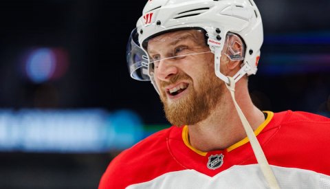 Anthony Mantha shines as Penguins score five in second period to beat ...