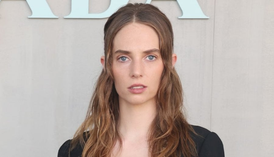 Maya Hawke shocks the public with confession about making music: ‘I ...