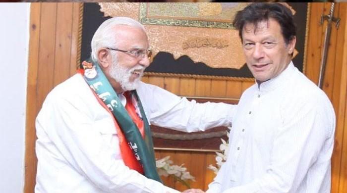 Senior Khosa in, junior’s position unclear at PTI border