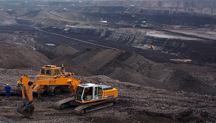 Sindh Engro Coal Mining Company unearths first layer in Thar block-II