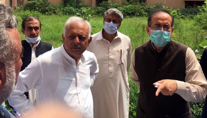 Sarwar for capital punishment for those who looted country for 35 years