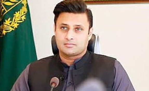 Zulfi Bukhari back to Pakistan after three weeks in London