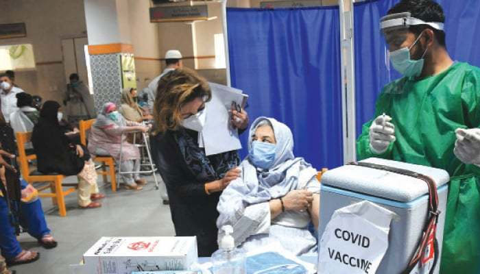 Intensity of fourth corona wave rises