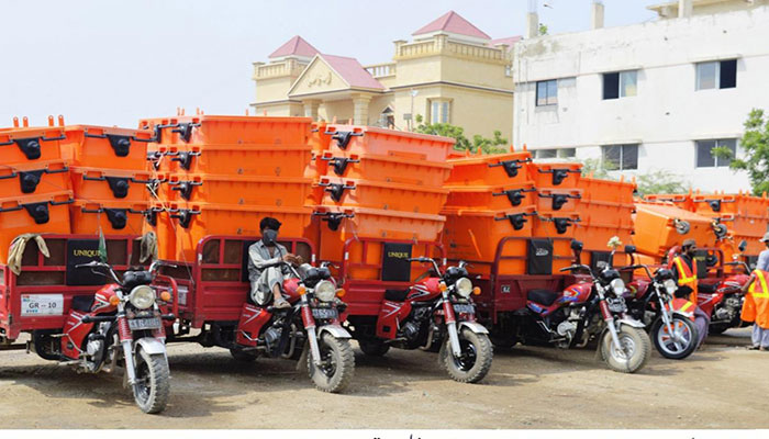 Keamari, West districts get 140 mini tippers for garbage collection