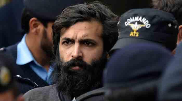 Noor Mukadam case: Justice comforts father of victim, tears on face of ...