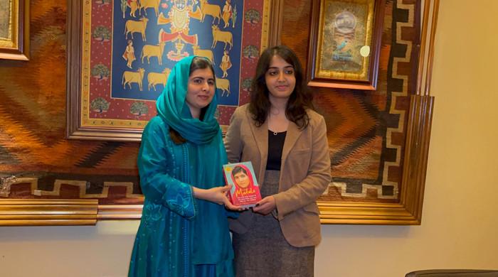 Malala meets Mahnoor Cheema who scored record-making 34 GCSEs