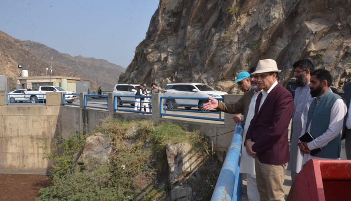 Wapda chairman visits Warsak Dam