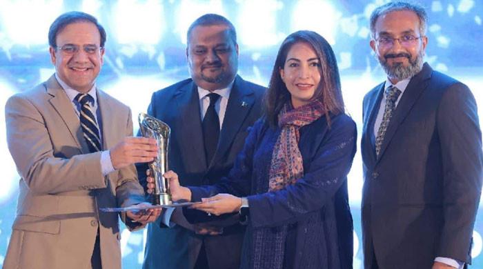 IPL wins Gold Award for iEngage