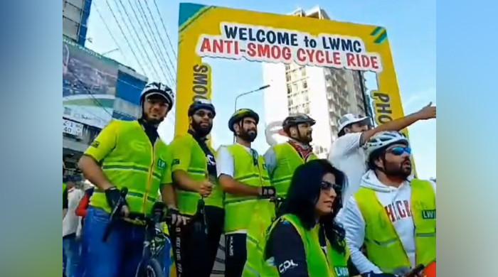 Smog awareness family ride