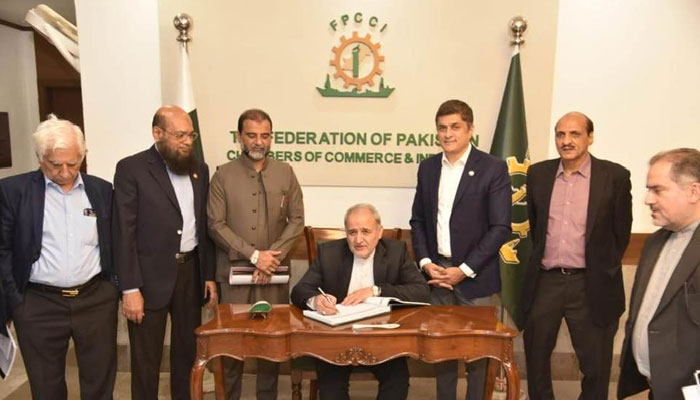 Iranian envoy proposes border markets with Pakistan to boost trade