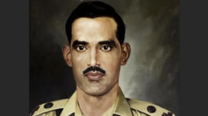 Armed forces pay glowing tribute to Major Akram Shaheed