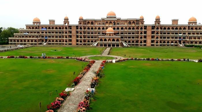 UoP academics begin drive to ensure plastic-free campus