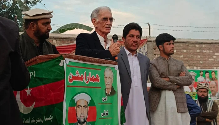 Candidates file papers for NA, PA seats in Nowshera