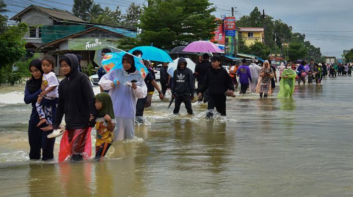 Tens of thousands affected as floods hit Thai south