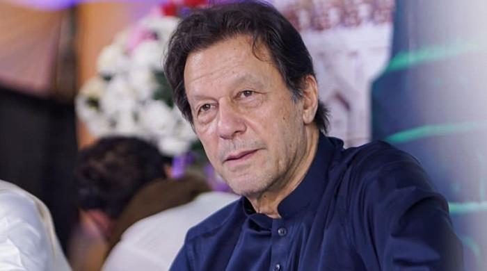 Imran says he’s free from phone, works out