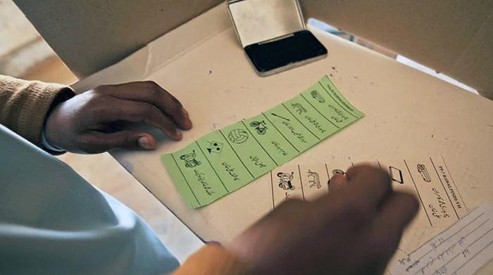 ECP starts providing postal ballot papers