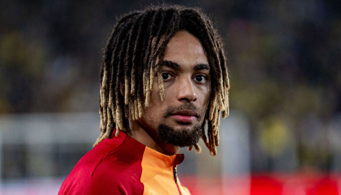 Bayern sign French right-back Boey until 2028