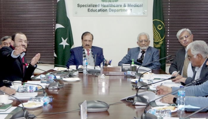 Follow int’l SOPs before use of eye injection