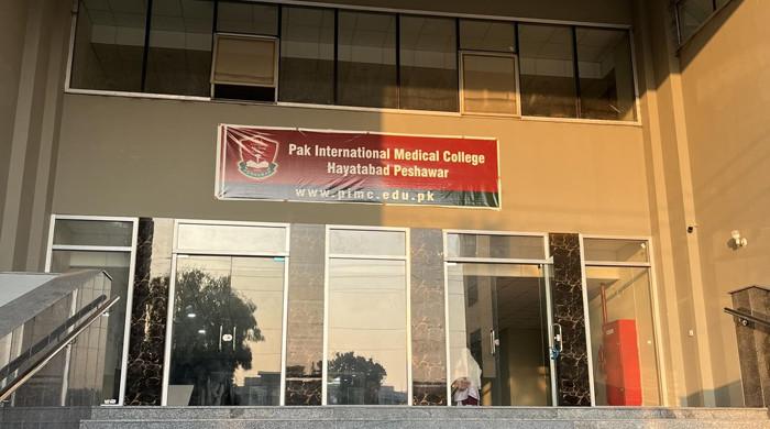 PIMC Peshawar welcomes 15th MBBS batch
