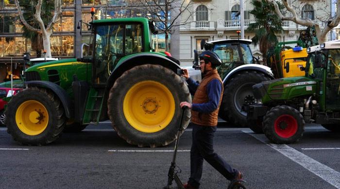 Tractors choke Spanish city streets as farmers protest EU policy