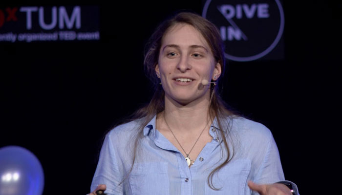 Cafolla reclaims apnea ice diving world record in just 36 hours