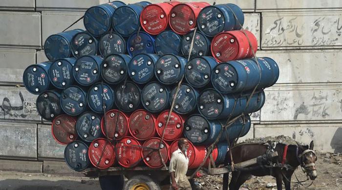 Large-scale smuggling of Iranian petrol: Customs enforcement ...