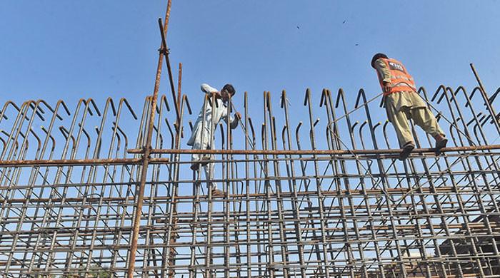 Illegal constructions, building bylaws violation continue