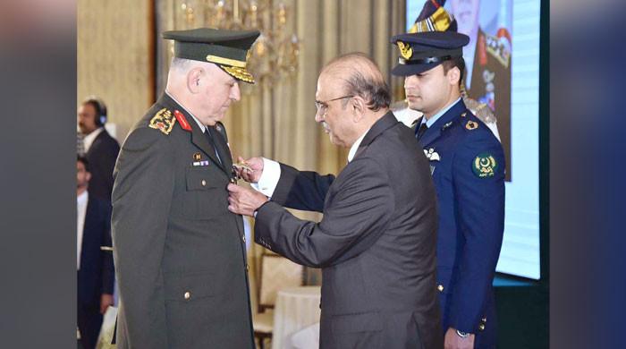 President confers Nishan-i-Imtiaz on Turkish CGS