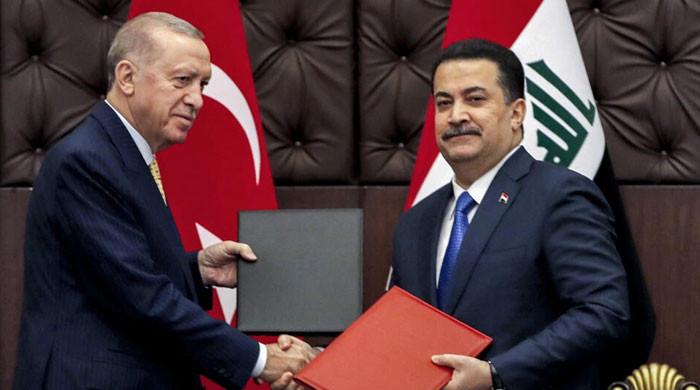 Erdogan visits Iraq, boosts security, economic ties