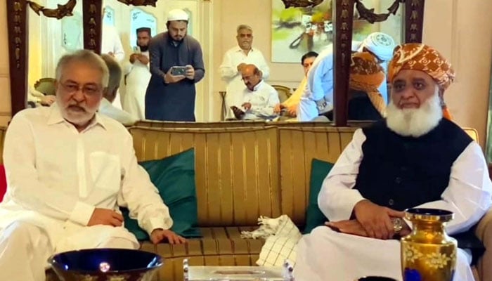 GDA, JUI-F agree on joint struggle for democracy