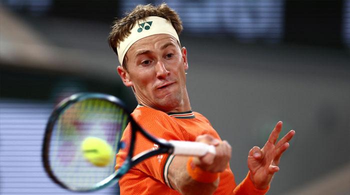 Ruud makes winning start in quest for French Open title