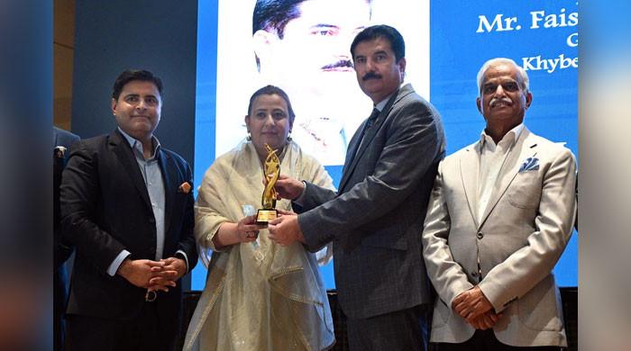 ICCI holds award ceremony