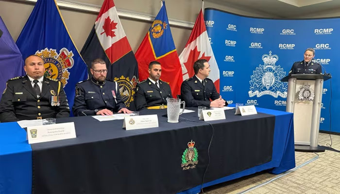 Canada police say they broke up group that smuggled people into US