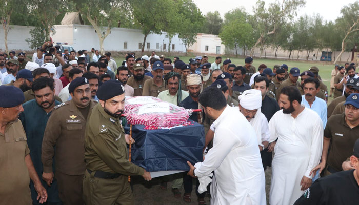 Three policemen martyred in Rahim Yar Khan encounter