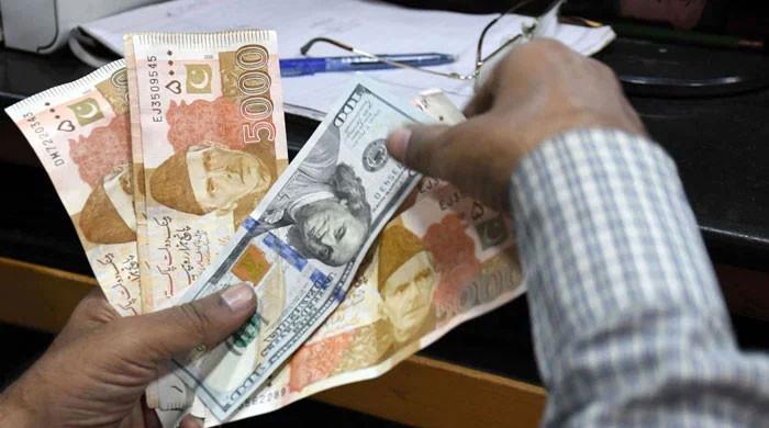 Rupee recovers slightly against dollar after export selling