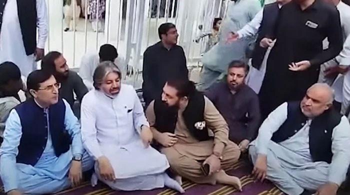 PTI MPs set up symbolic hunger strike camp outside Parliament House