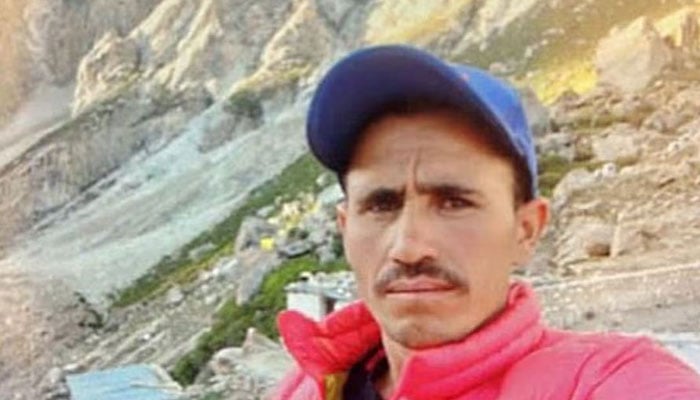 Naila Kiani-led porters recover Shigri’s body from K2 Bottleneck