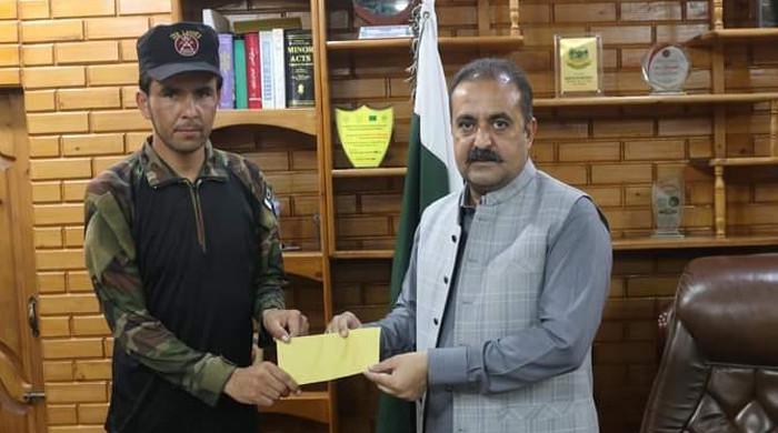 Dir Levies cop awarded for bravery