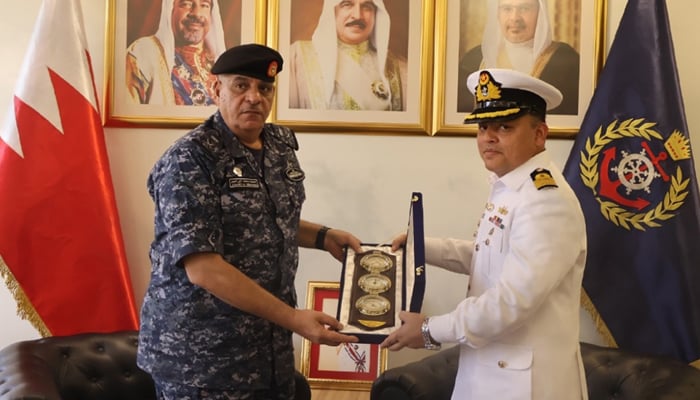 PNS Yarmook visits Bahrain to strengthen maritime ties