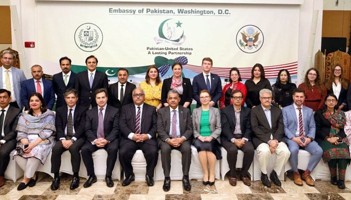 Delegation of senior judges visits Pakistan embassy in Washington