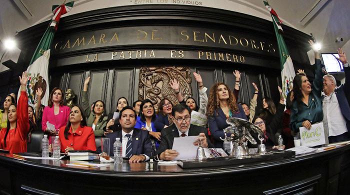 Mexico becomes first country to approve popular election of judges