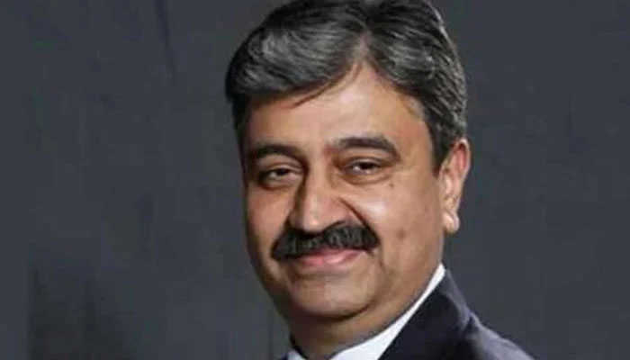 New defence secretary takes charge