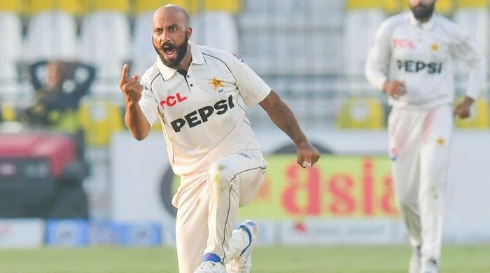 300 runs will be ideal to defend, says Sajid