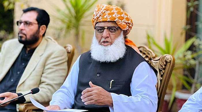 No plan to join govt: Fazl