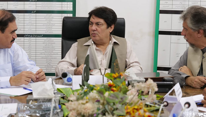 Saif accuses Centre of using tactics to conceal misdeeds