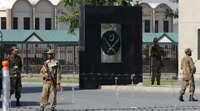 Six major generals promoted