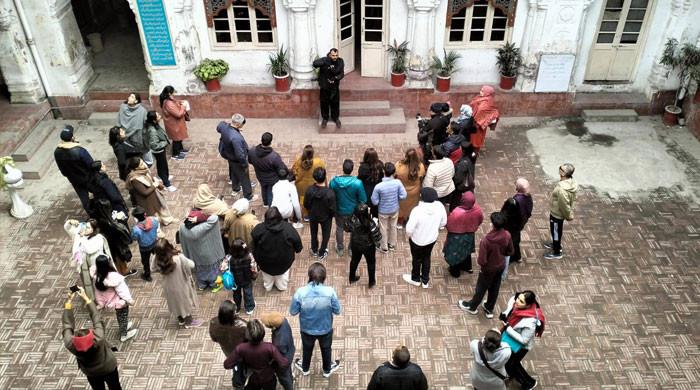 Walled City organises tour of Bhatti Gate