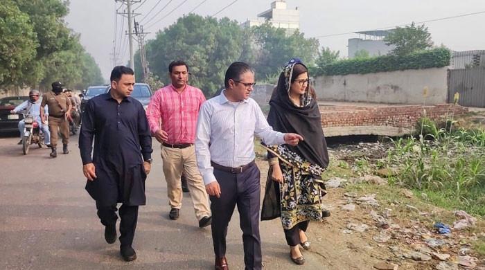 DC reviews progress on Lahore Development Plan